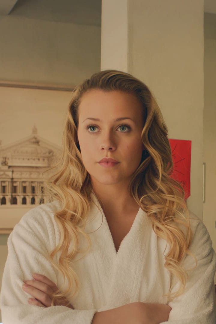 Búscame en París T01: Una punta resbaladiza - AMC CHANNELS