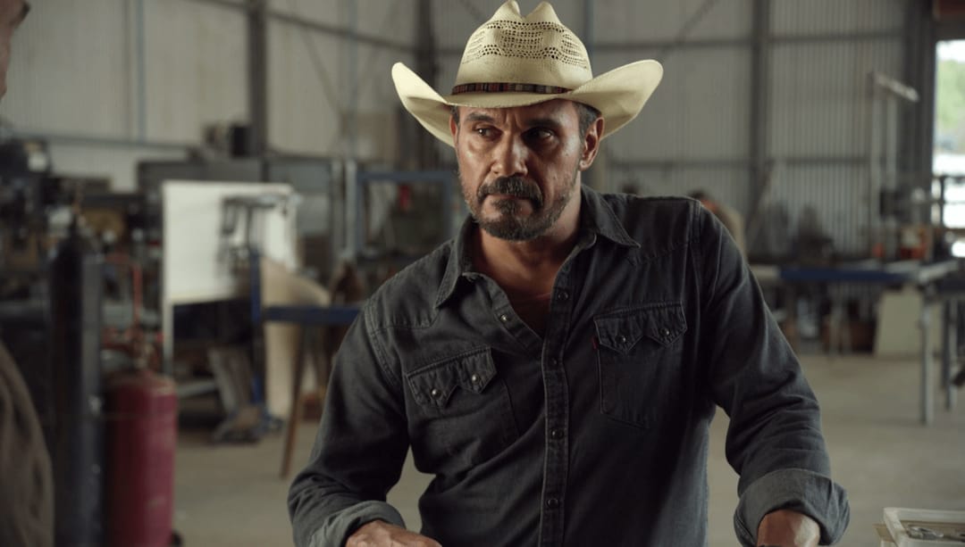 Mystery Road T01 E05: Waterhole - AMC CHANNELS