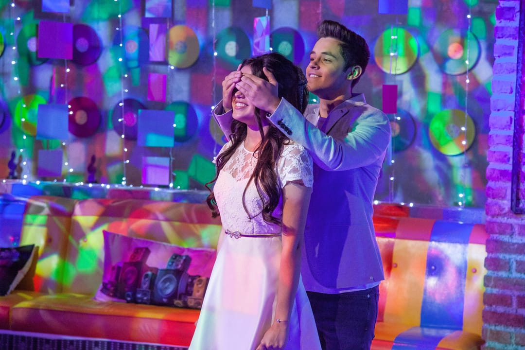 Kally's Mashup: Juntos - AMC SELEKT