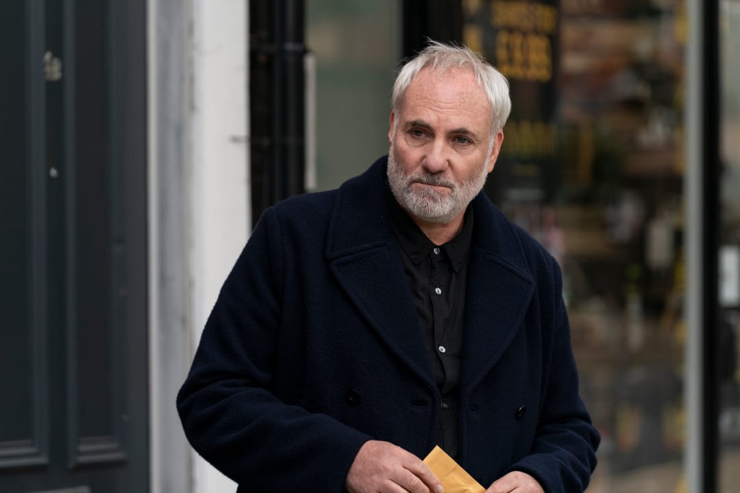 Killing Eve T03 E05: ¿Eres de Pinner? - AMC SELEKT